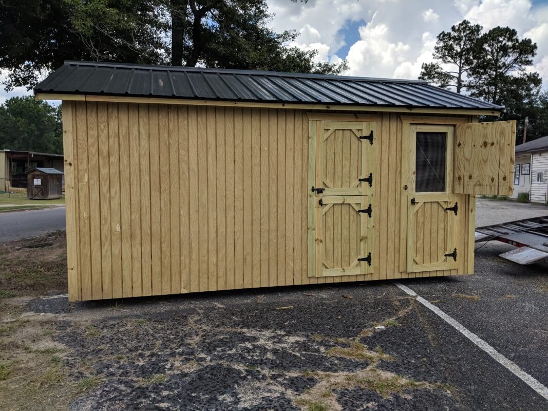 Exterior Dog Kennel Utility - Yoders Storage Buildings