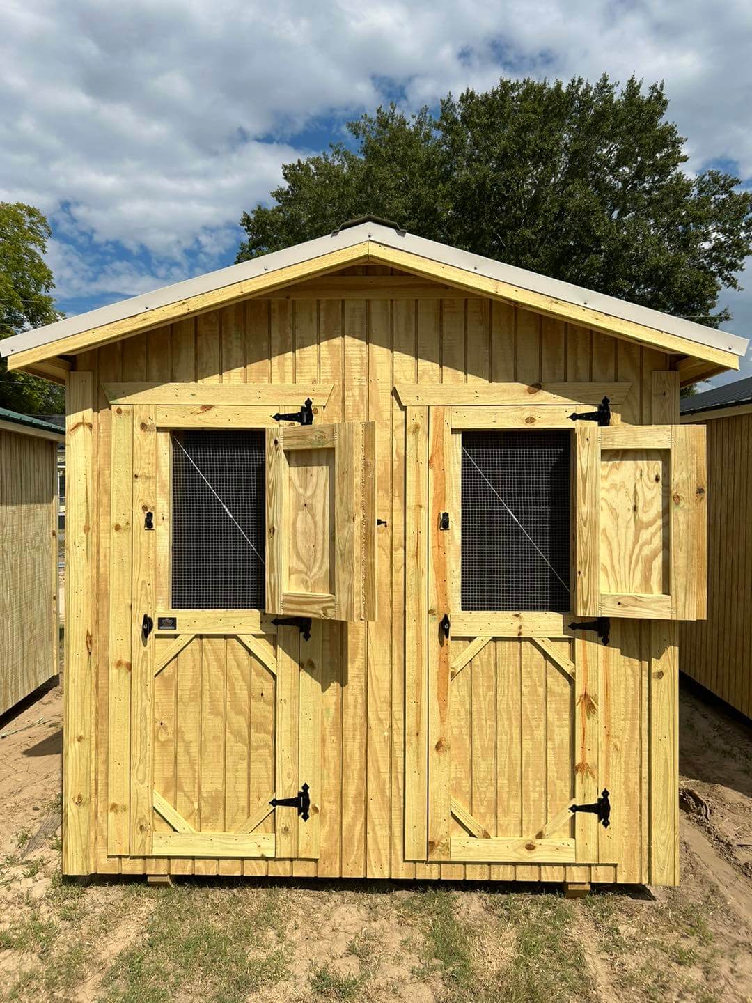 dog kennel windows - Yoders Storage Buildings